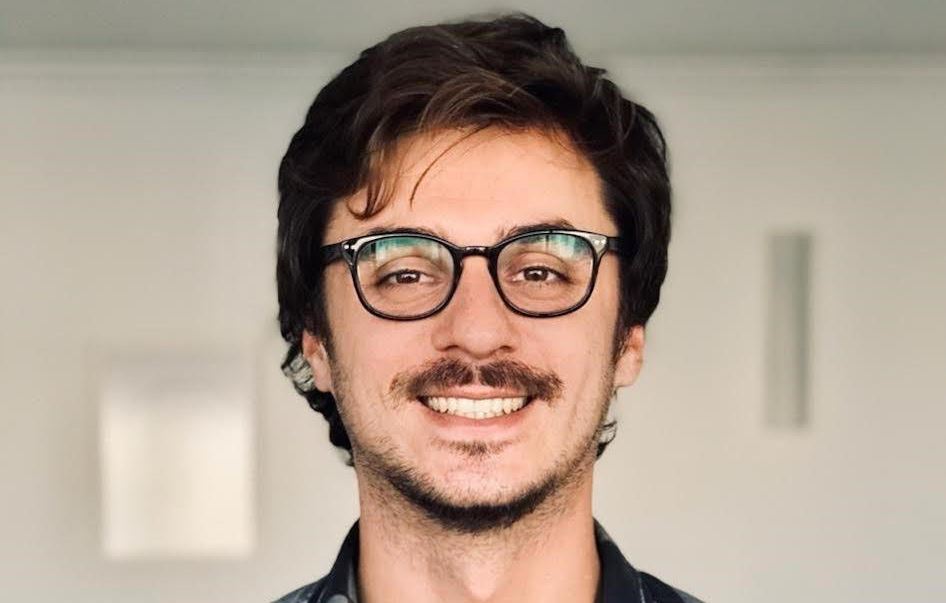 Daniel Kehl discute a importância da formação de lideranças LGBTQIA+