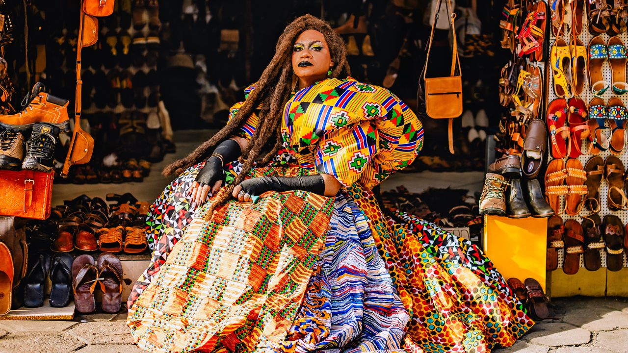 Afro Drag Barbárie Bundi retorna aos palcos com o show 'Kitanda' em ...